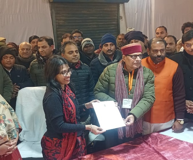 UP MLC Election 2023: लोकसभा चुनाव से पहले एमएलसी चुनाव में BJP की बल्ले-बल्ले, झूमे समर्थक; सपा ...